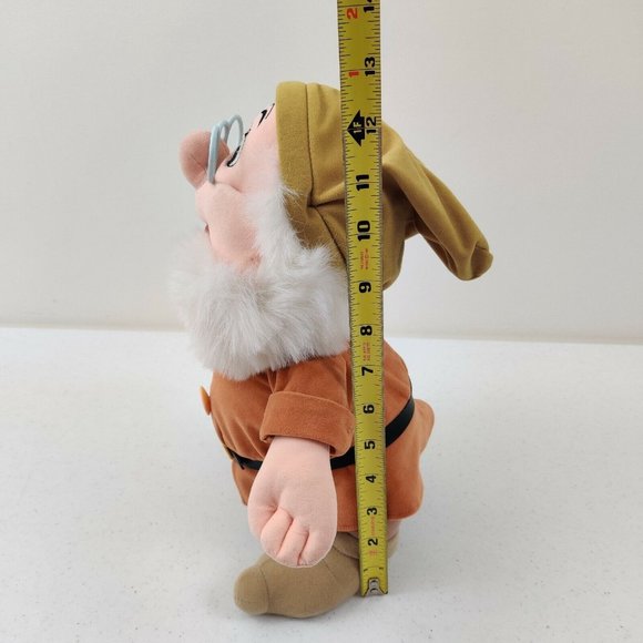Disney | Toys | Disney World On Ice Snow White Seven Dwarfs Doc Plush ...